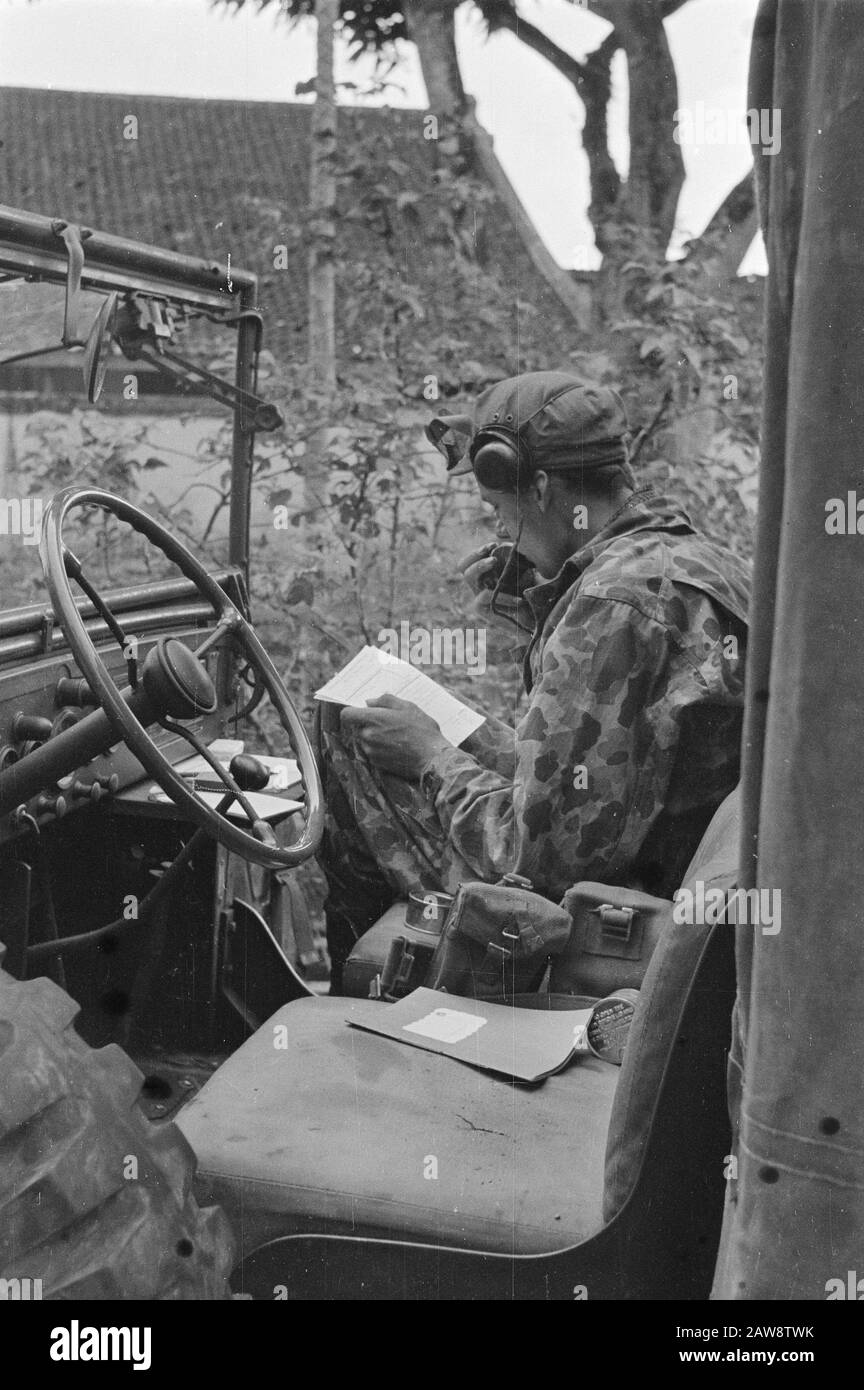 World war ii radio operator hi-res stock photography and images - Alamy