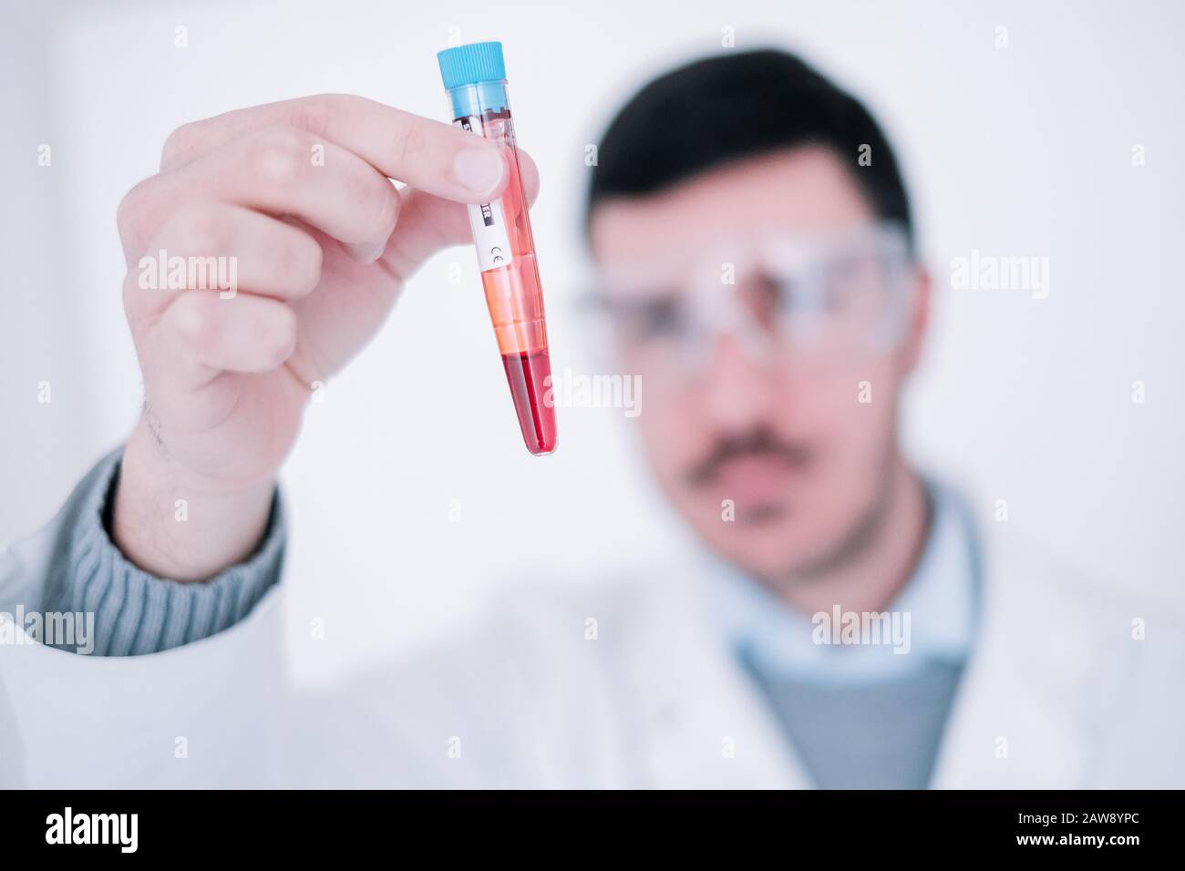 Medical doctor patient experimenting hi-res stock photography and ...