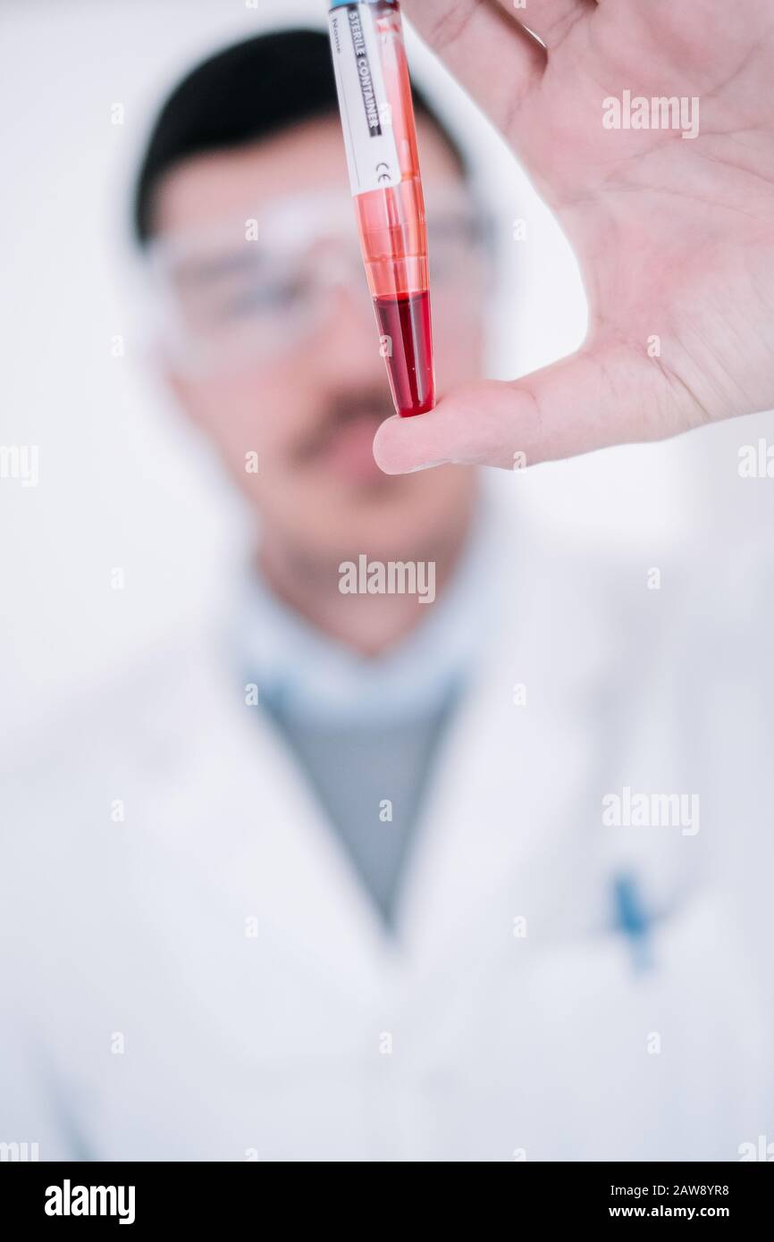 Medical doctor patient experimenting hi-res stock photography and ...