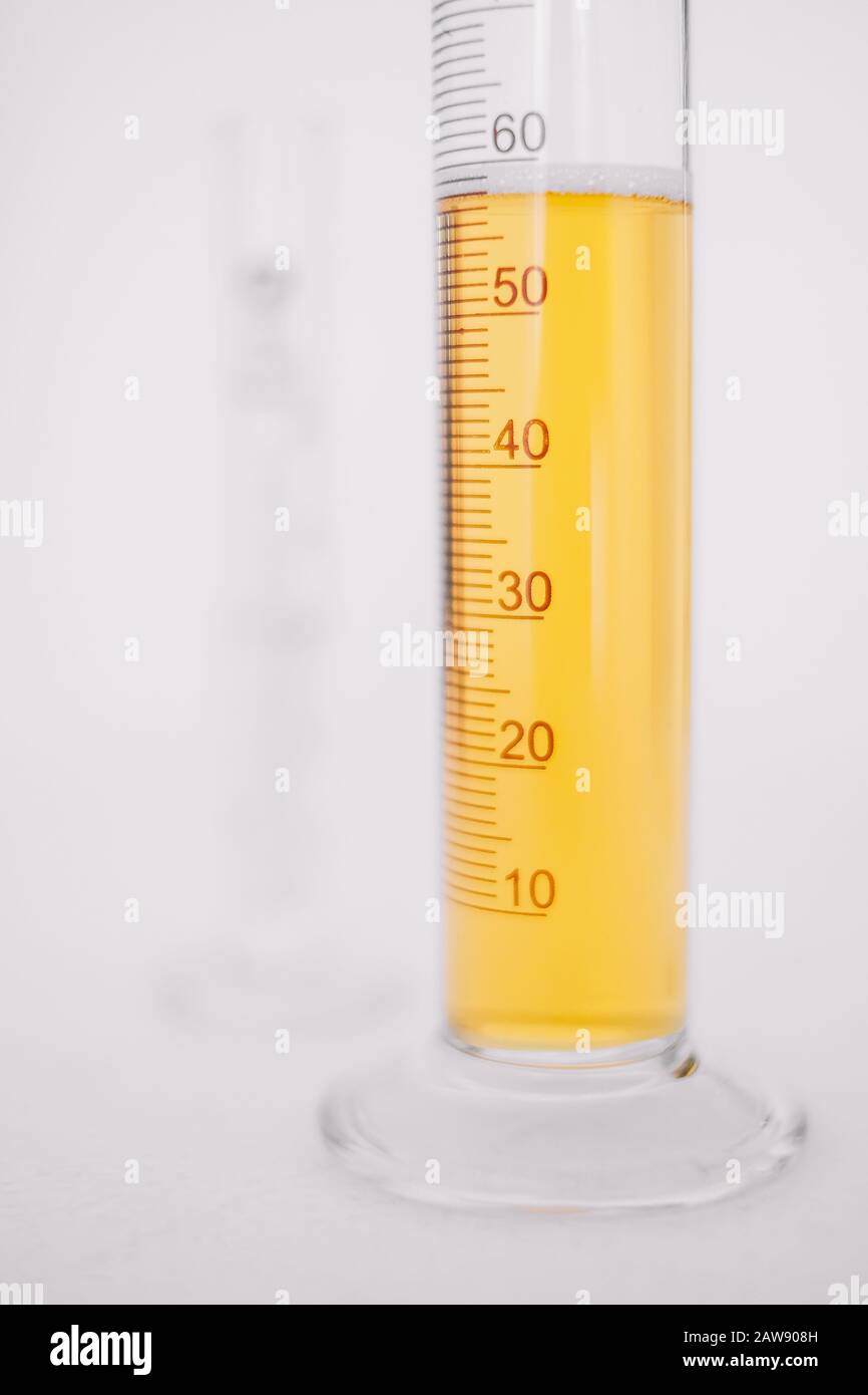 Medical lab scientists hi-res stock photography and images - Alamy