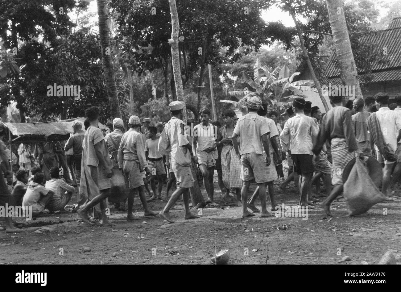 Action 4-4 Battalion Hunters in Magetan, East Java Operation Clean Ship ...