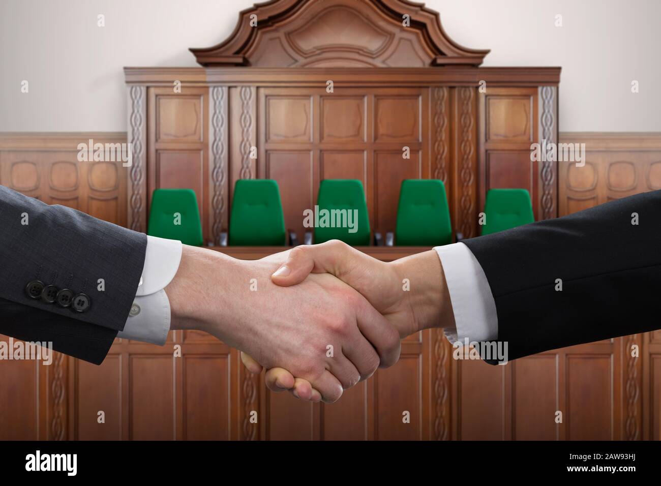 Lawyer courtroom hi-res stock photography and images - Alamy
