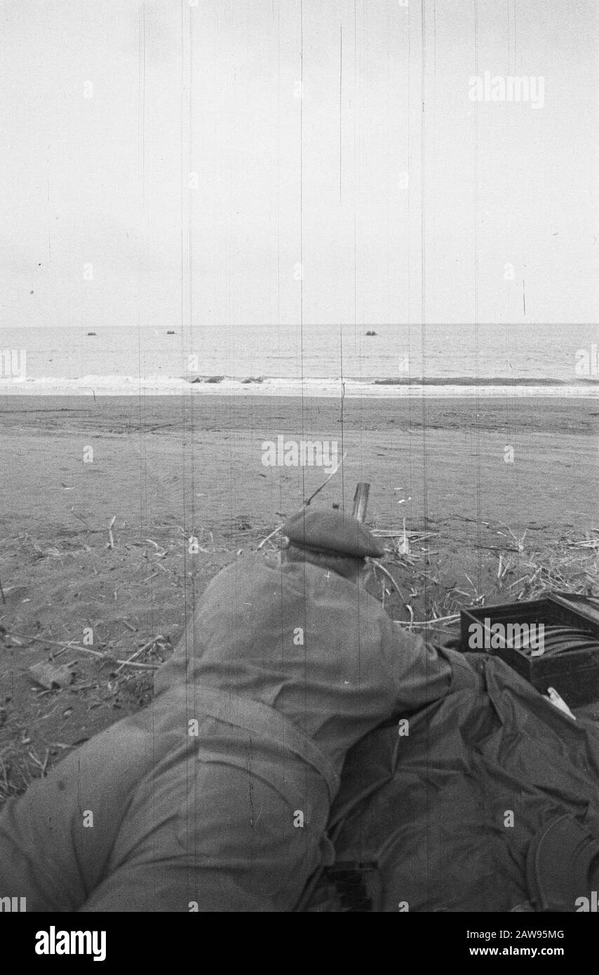 Operation sea soldier military Black and White Stock Photos & Images ...