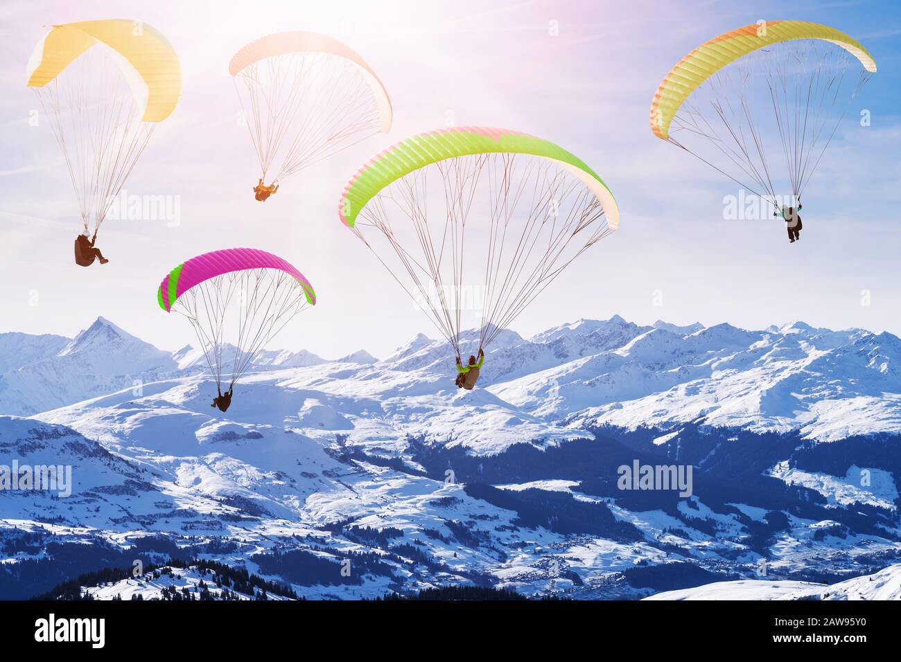 Paragliding winter hi-res stock photography and images - Alamy