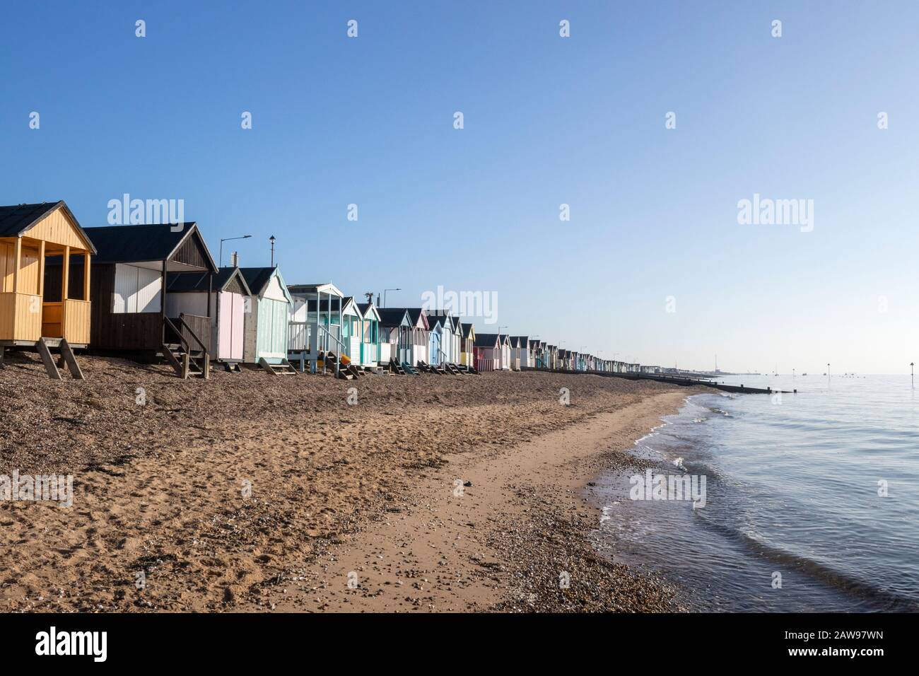 Thorpe Bay Beach, Essex, England, on a winters day Stock Photo - Alamy