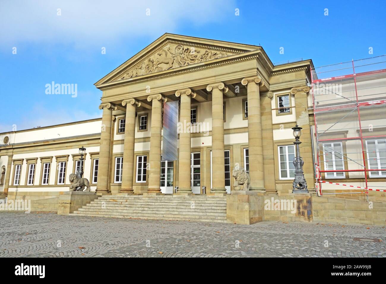 Schloss Rosenstein (Castle Rosenstein) - museum of natural history ...