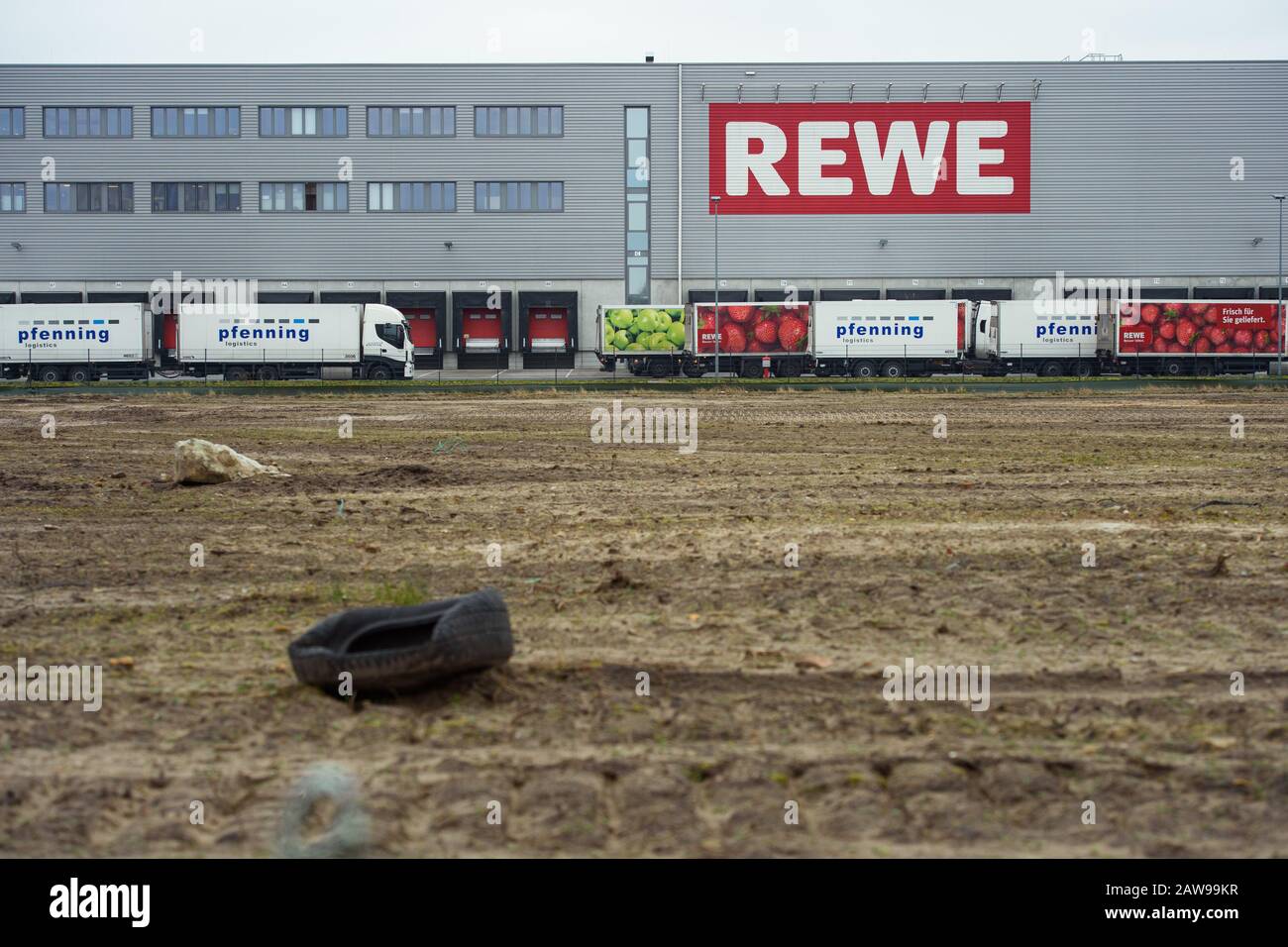 Oranienburg, Germany. 07th Feb, 2020. The Logistics Centre East of the ...