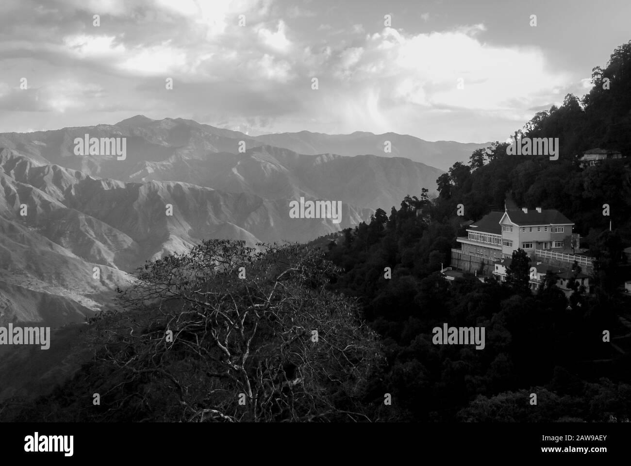Mussoorie india hi-res stock photography and images - Alamy