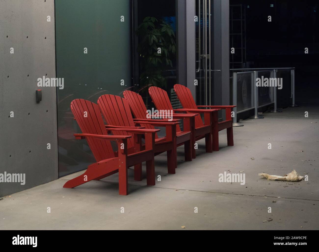Red wooden outdoor chairs hi-res stock photography and images - Alamy