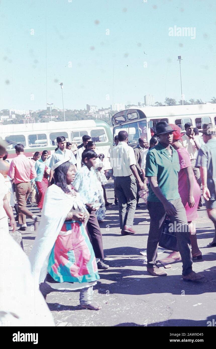 Durban indian market bus station hi-res stock photography and images ...