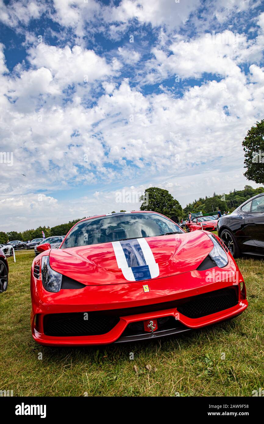 Supercar and classic weekend hi-res stock photography and images - Alamy