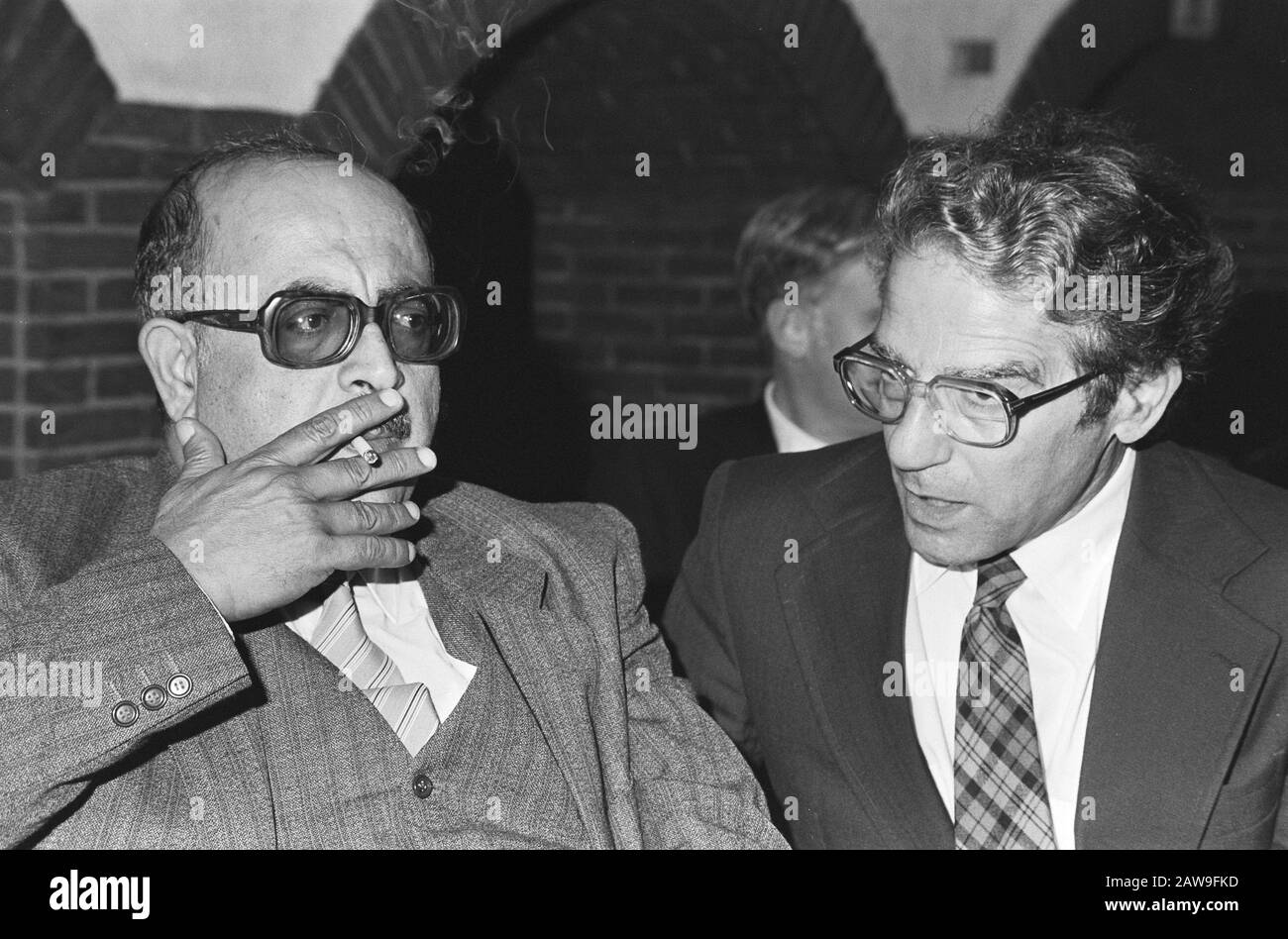 Conflict jewish arabic Black and White Stock Photos & Images - Alamy