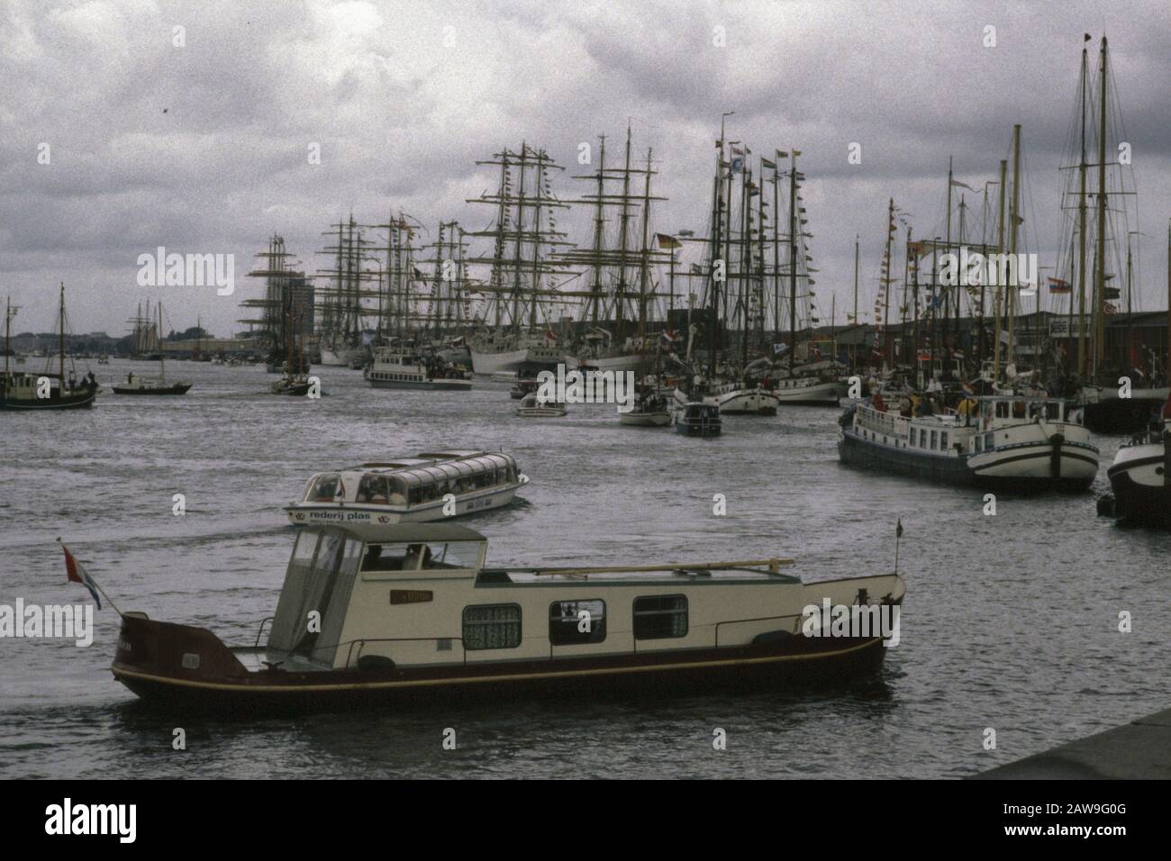 Opening Sail 1985; ships on the IJ Date: July 29, 1985 Keywords ...