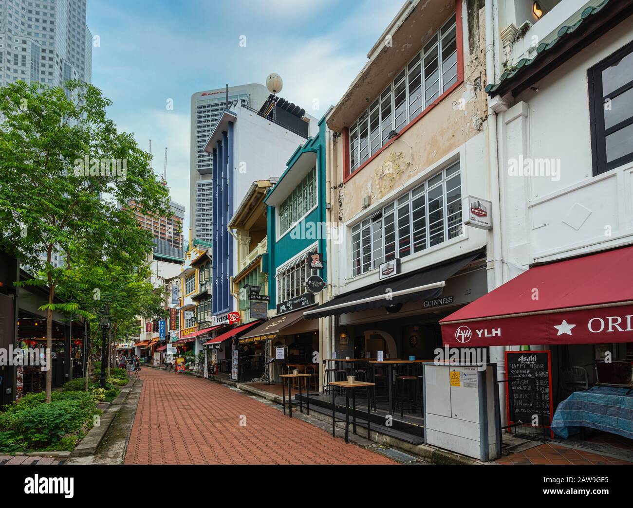 Singapore River Tour Boat Singapore High Resolution Stock Photography ...