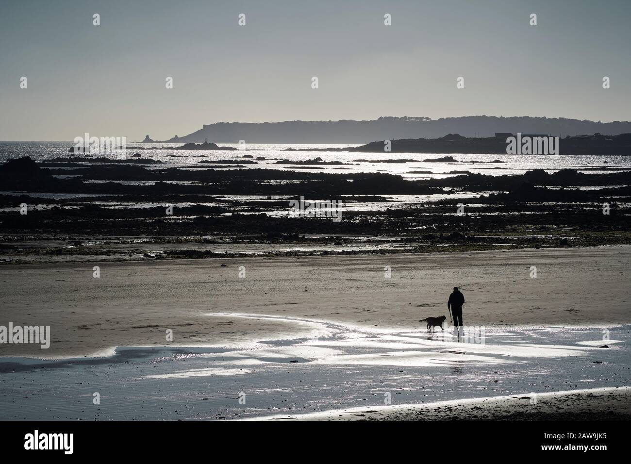 Beach st helier hi-res stock photography and images - Alamy