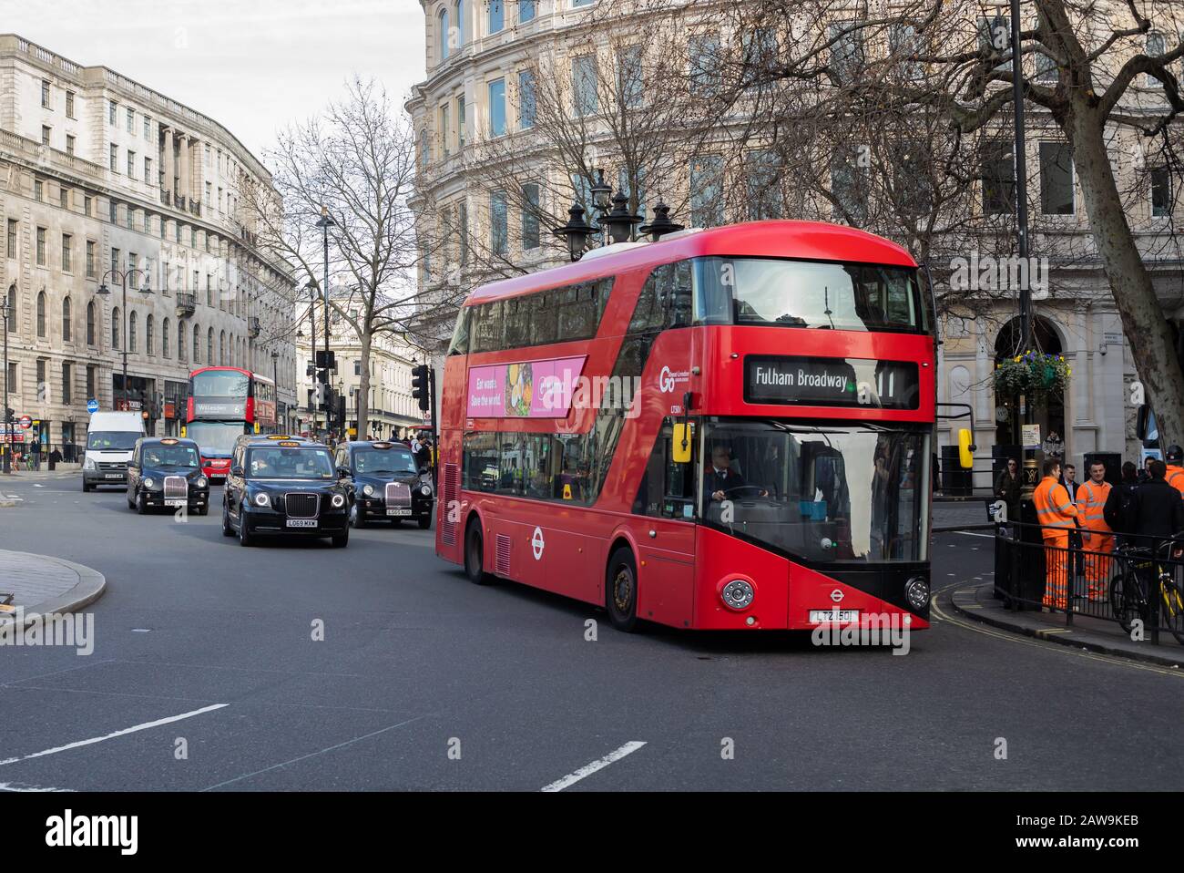 Double Decker London bus in Trafalgar Square, London, UK Stock Photo ...