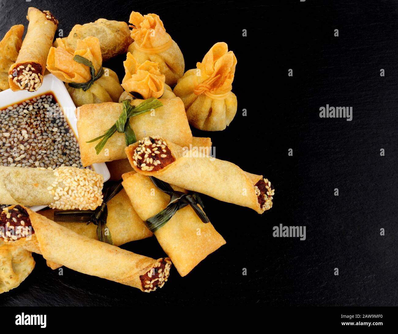 Oriental buffet hi-res stock photography and images - Alamy