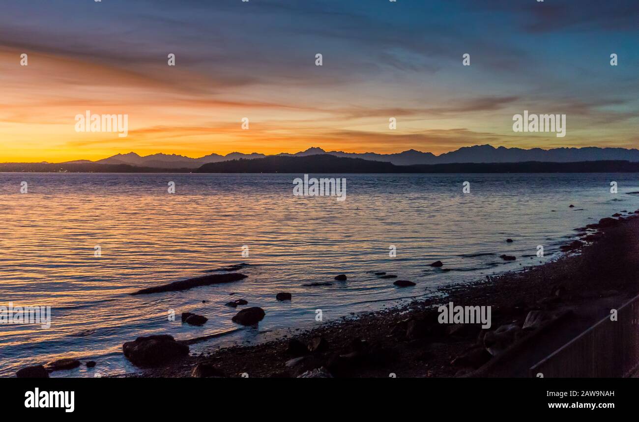 Puget sound from shore hi-res stock photography and images - Alamy