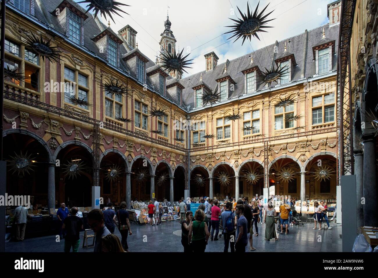 Old exchange market hi-res stock photography and images - Alamy