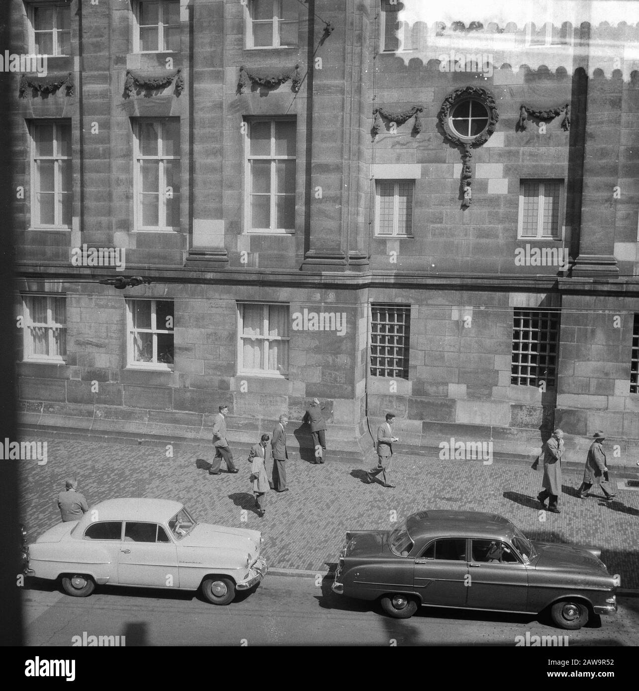 Reconstruction robbery paleisstraat hi-res stock photography and images ...