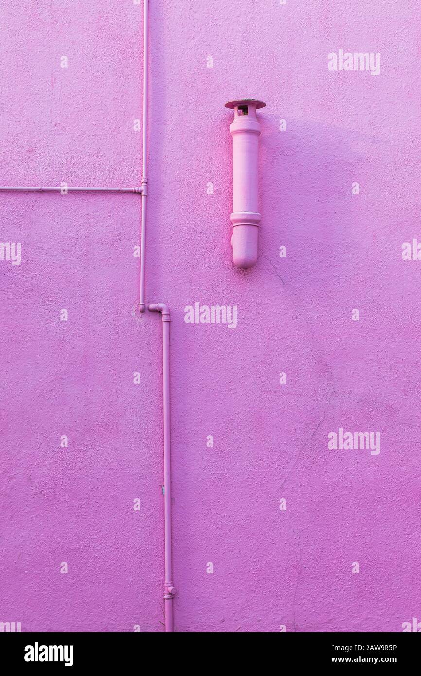 Pink wall italy hi-res stock photography and images - Alamy