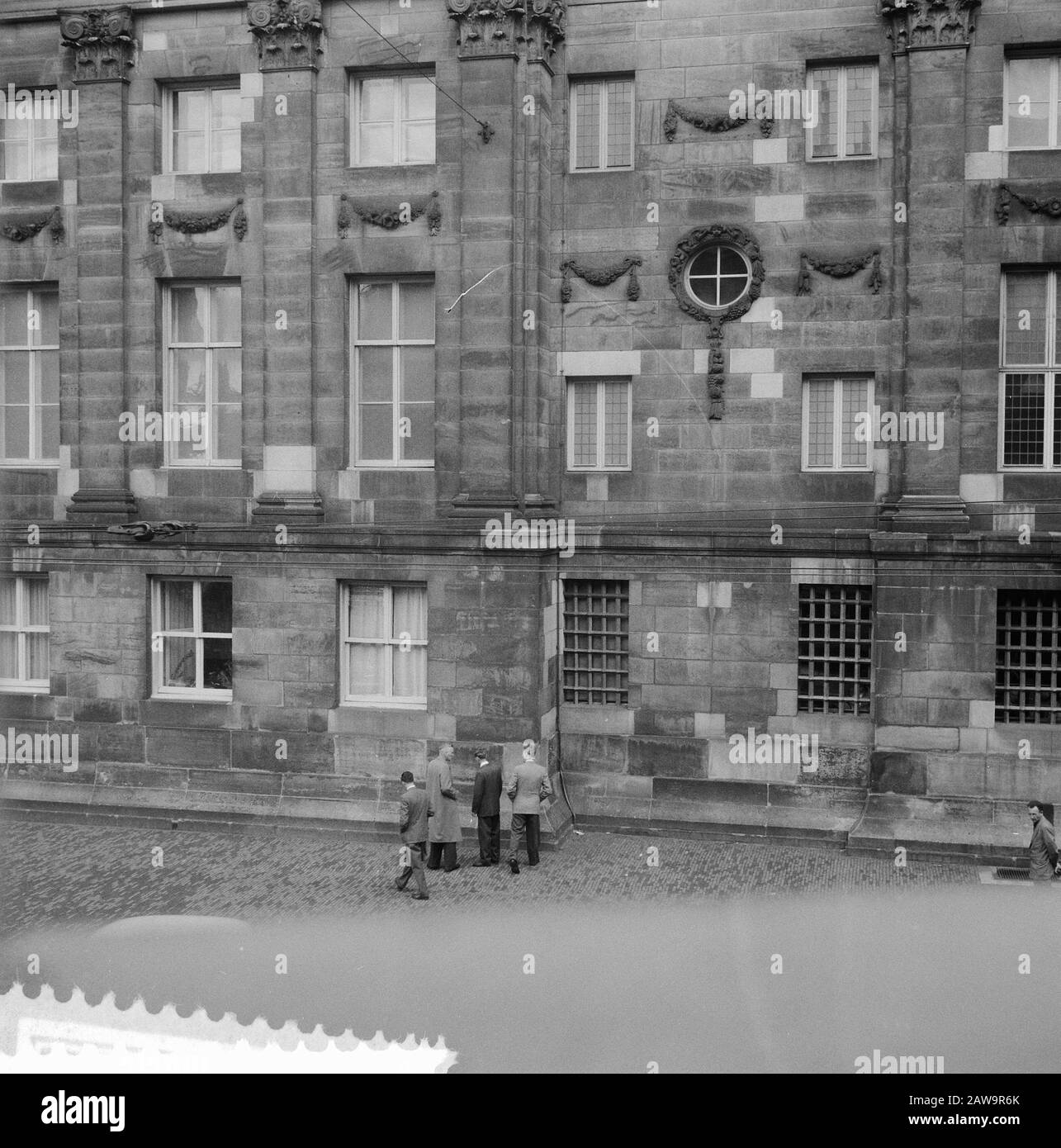 Reconstruction robbery paleisstraat hi-res stock photography and images ...