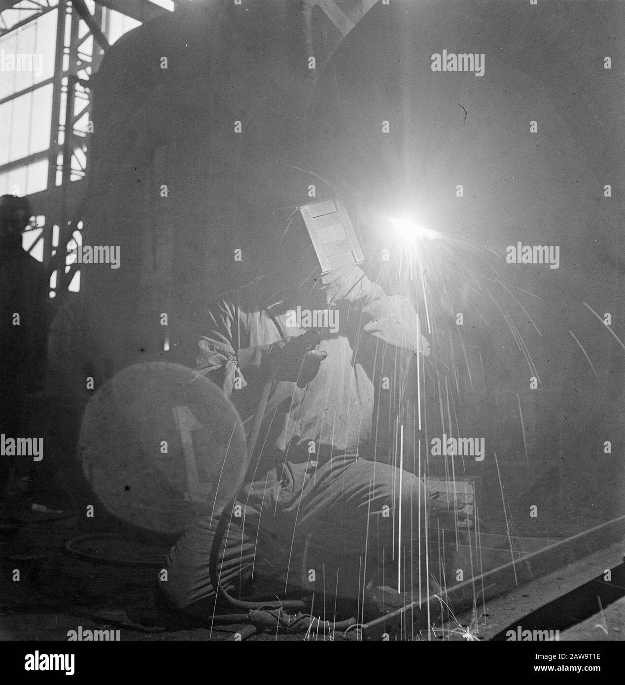 Dutch Dock Company Date: January 3, 1946 Keywords: workers, shipyard ...