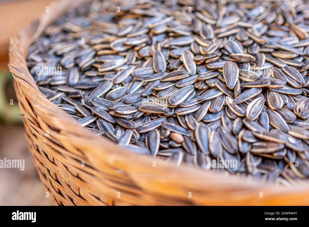 Organic, sweet and nutty sunflower seeds in shell Stock Photo - Alamy