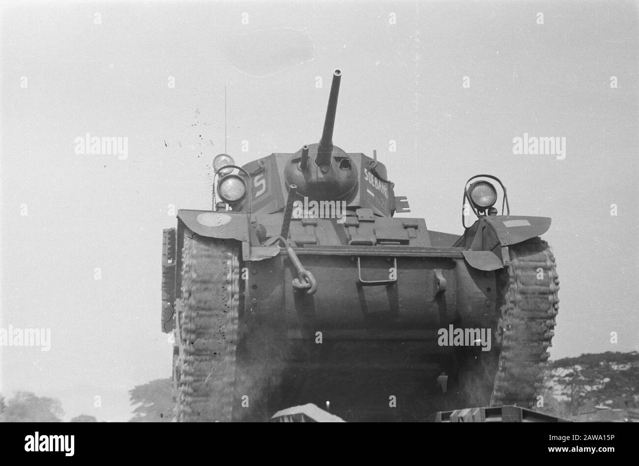 Tank Maneuvers Batavia Maneuvers Squadron Vechtwagens KNIL. Tank ...