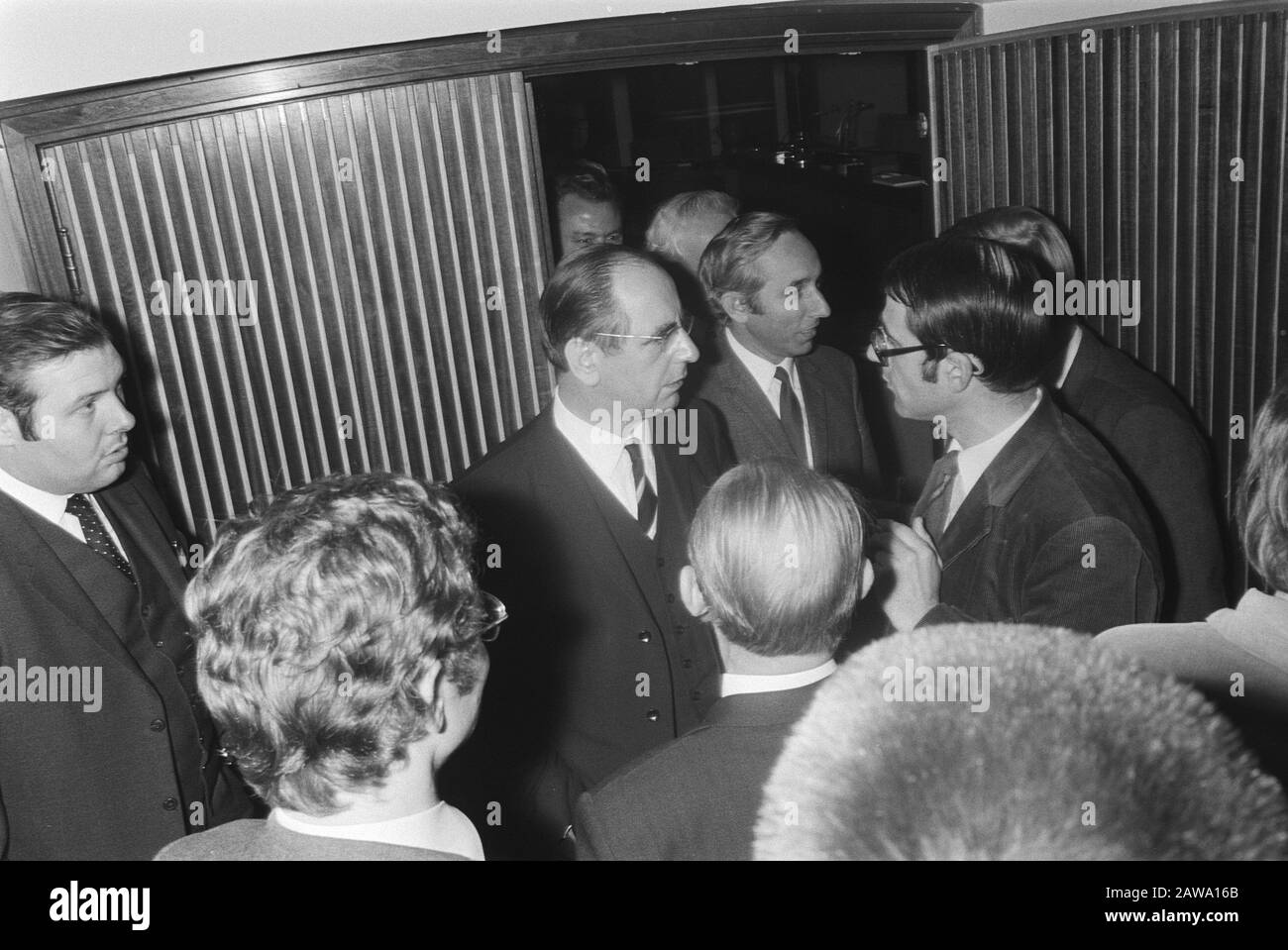 Wage Consultation in SER building, The Hague Date: November 20, 1970 ...