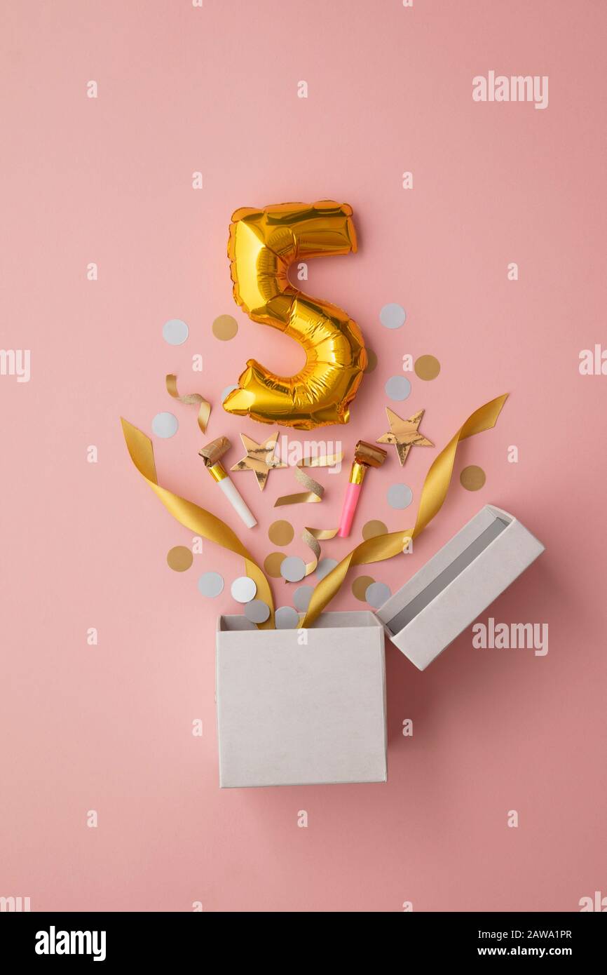 Happy 5th birthday balloon hi-res stock photography and images - Alamy