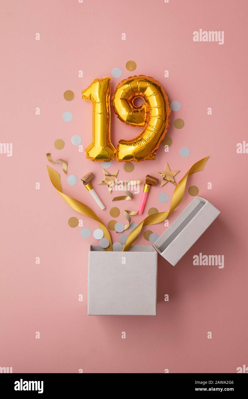 Number 19 hi-res stock photography and images - Alamy