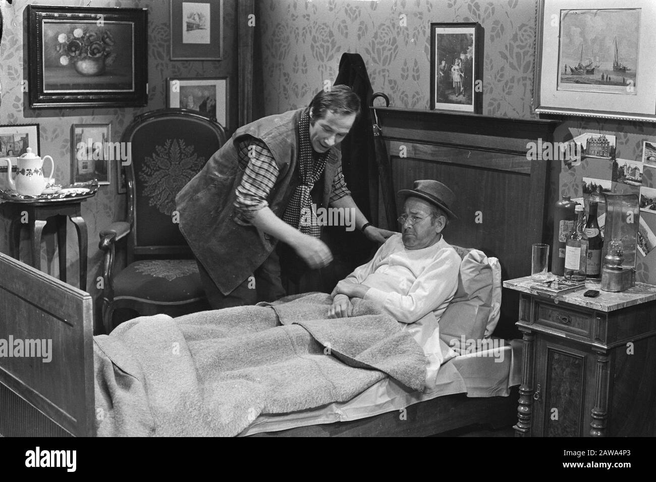 Actors son Black and White Stock Photos & Images - Alamy