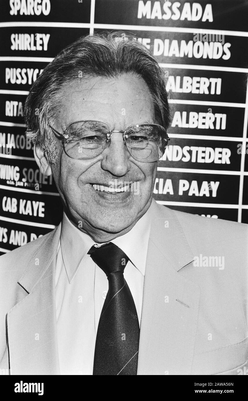 Lou van Rees says goodbye organizing e cave concerts. Lou van Rees ...