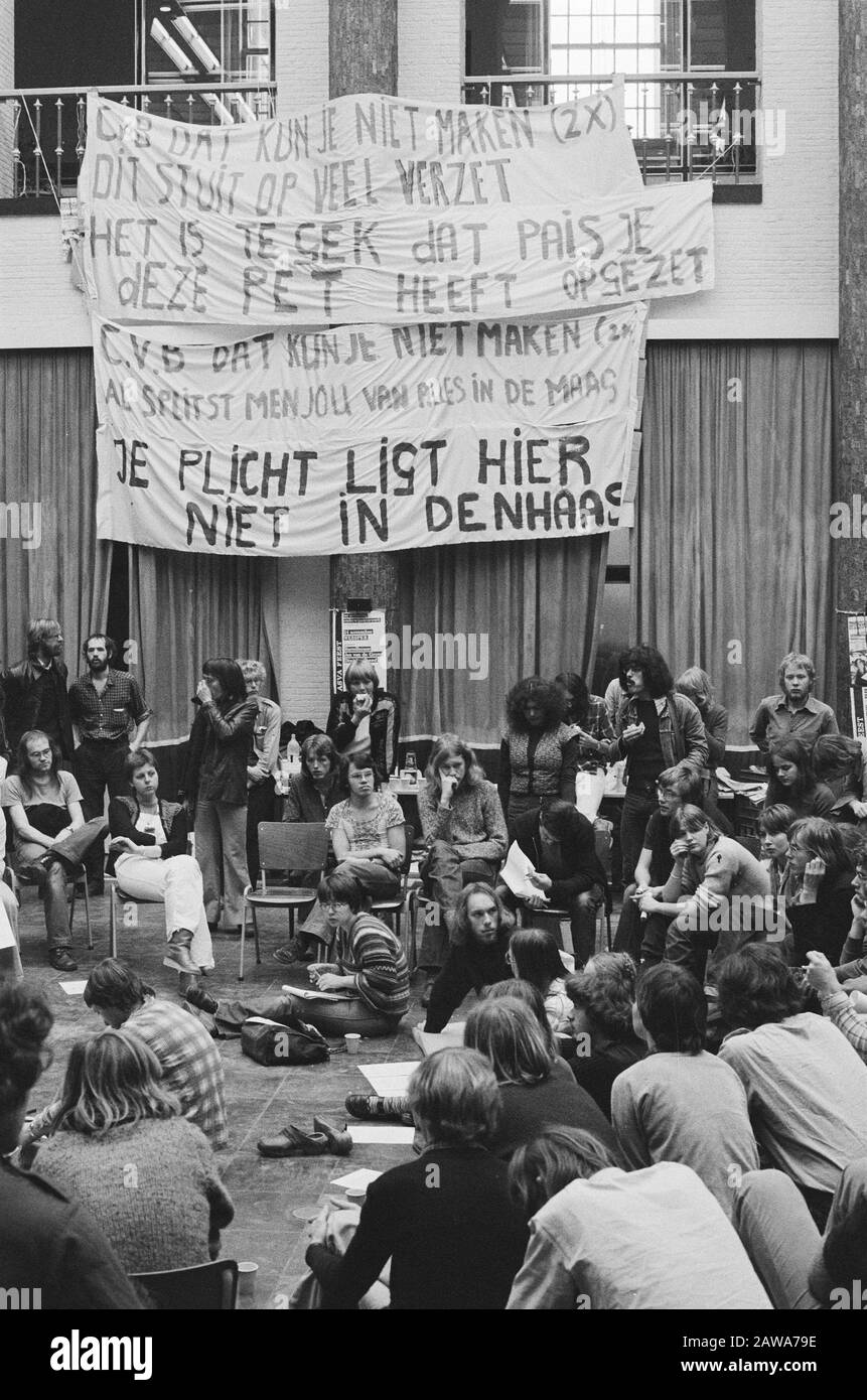 Occupation maagdenhuis amsterdam hi-res stock photography and images ...