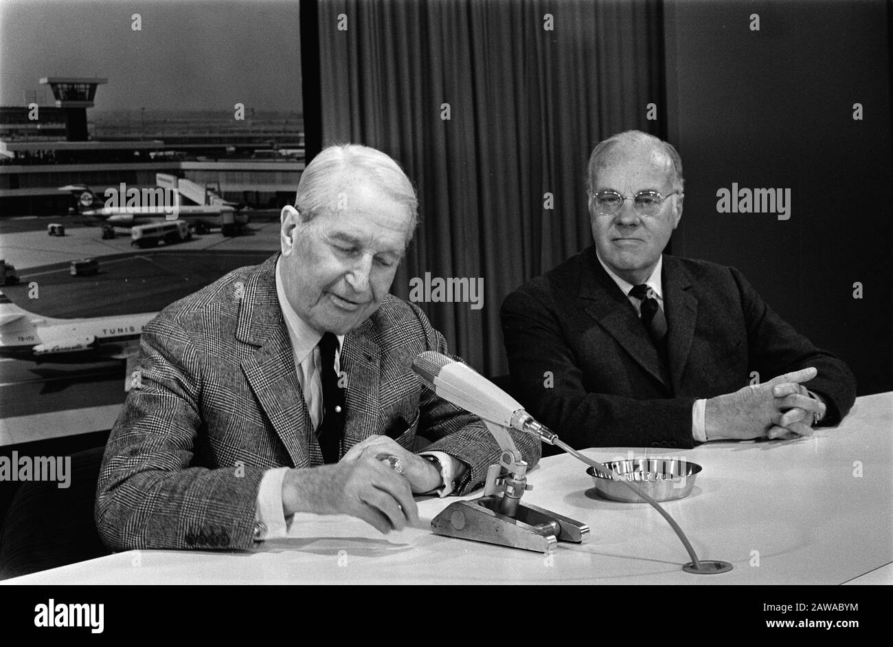 Maurice Chevalier, singer from France, arrives at Schiphol Airport ...