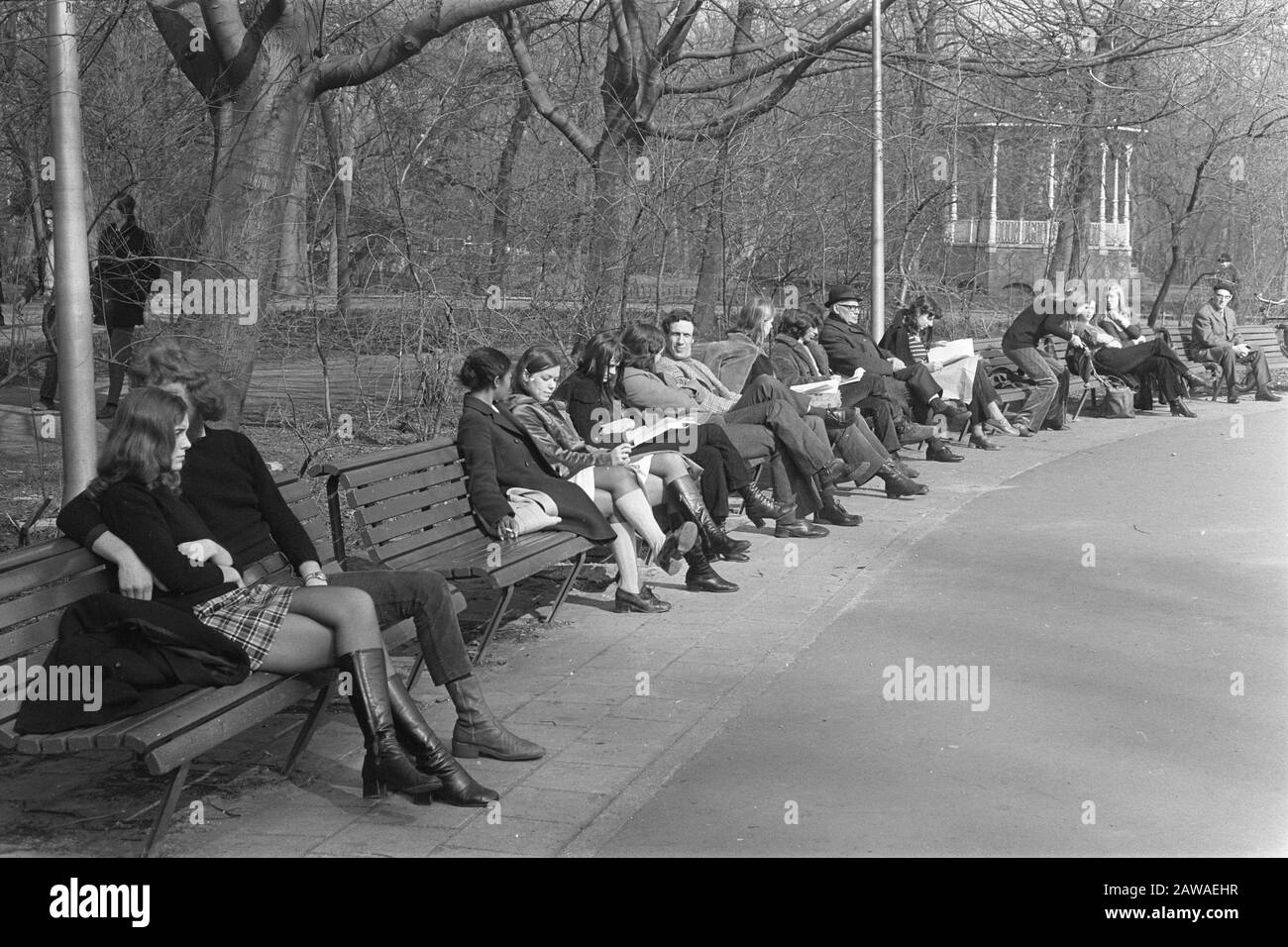 Picnic bench in sun Black and White Stock Photos & Images - Alamy