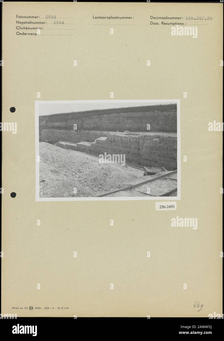 Marl pit hi-res stock photography and images - Alamy