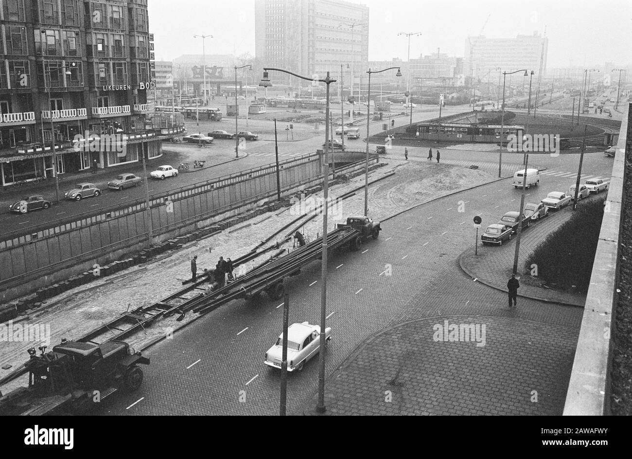 Rotterdam approaching stationsplein hi-res stock photography and images ...