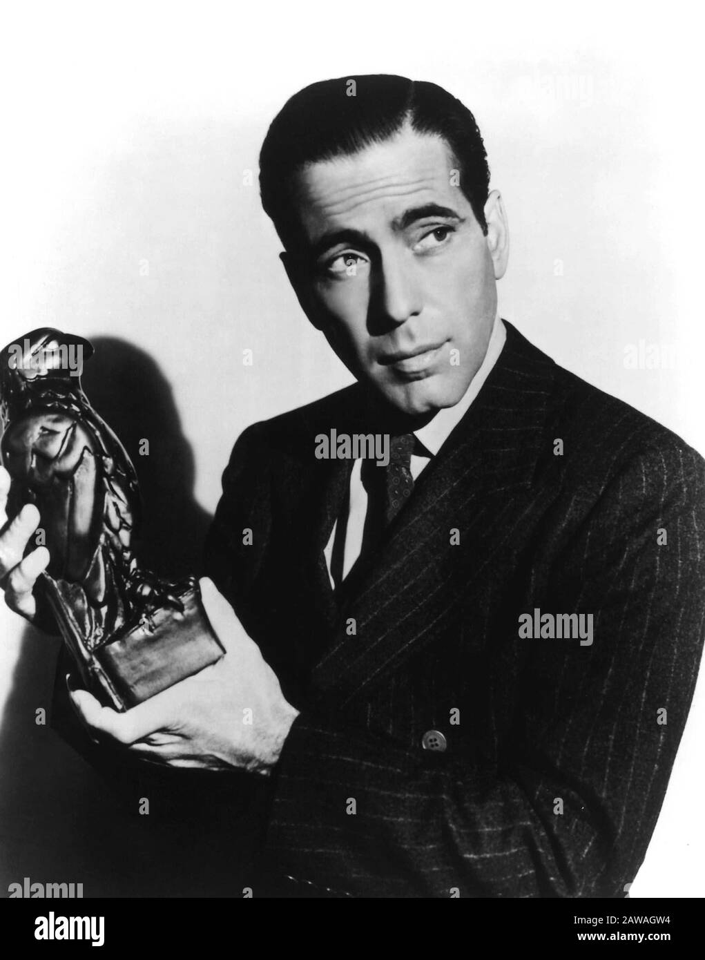 1941 , HOLLYWOOD , USA : The celebrated movie actor HUMPHREY BOGART ...