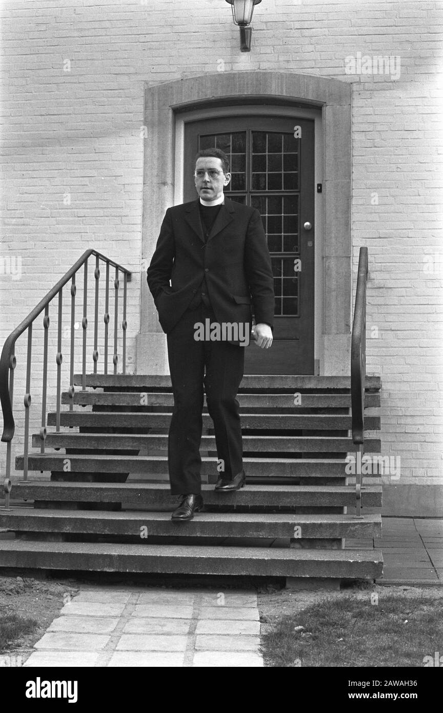 Bishop gijsen hi-res stock photography and images - Alamy