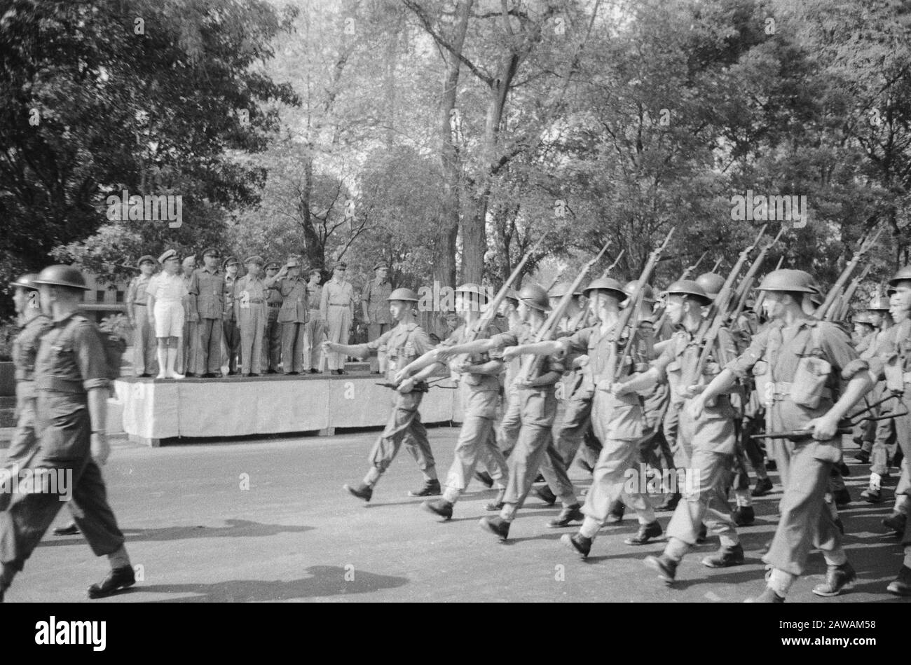 parade for the British General Montagu Stopford Military weapon ...