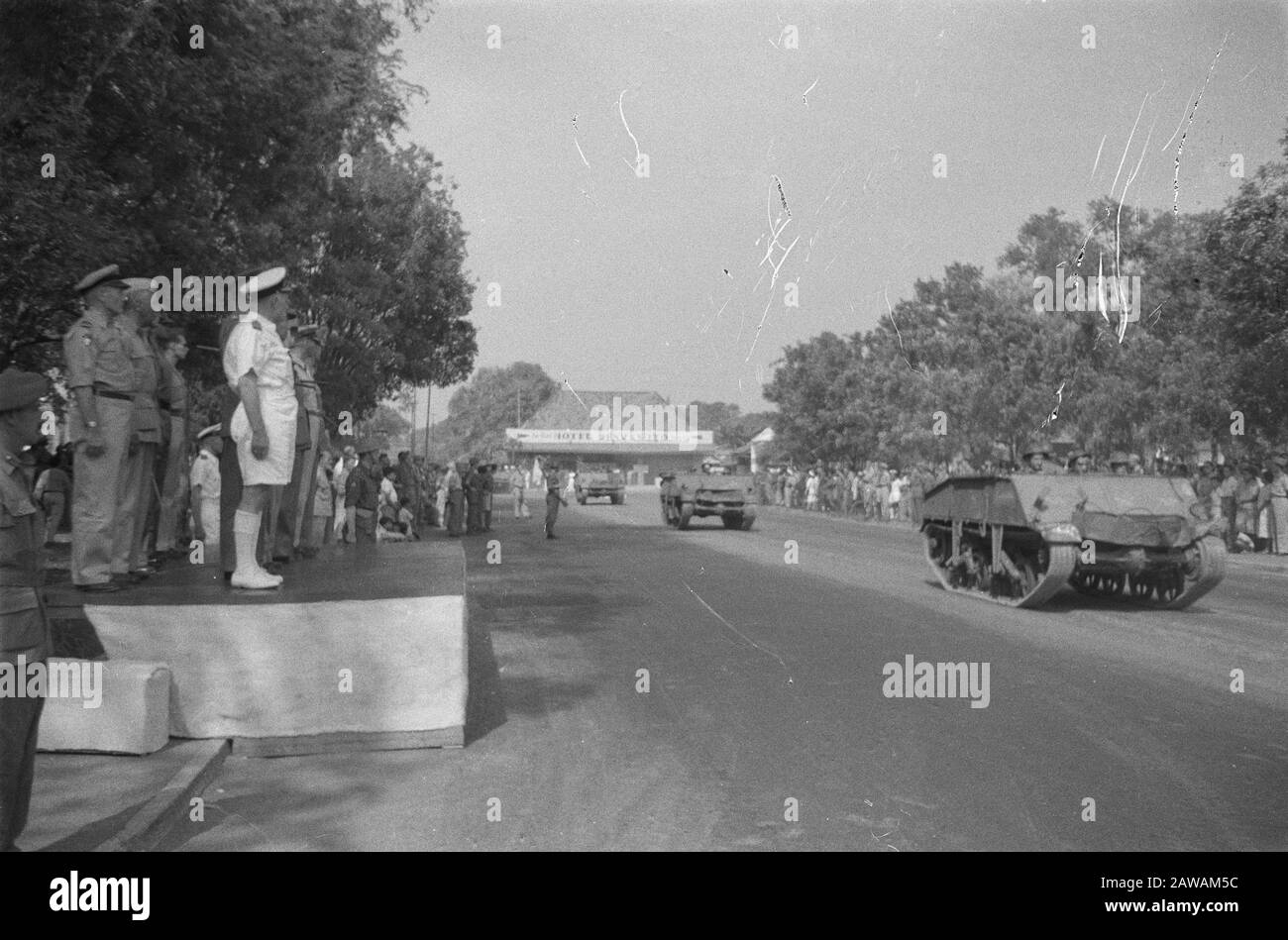 parade for the British General Montagu Stopford Military weapon ...