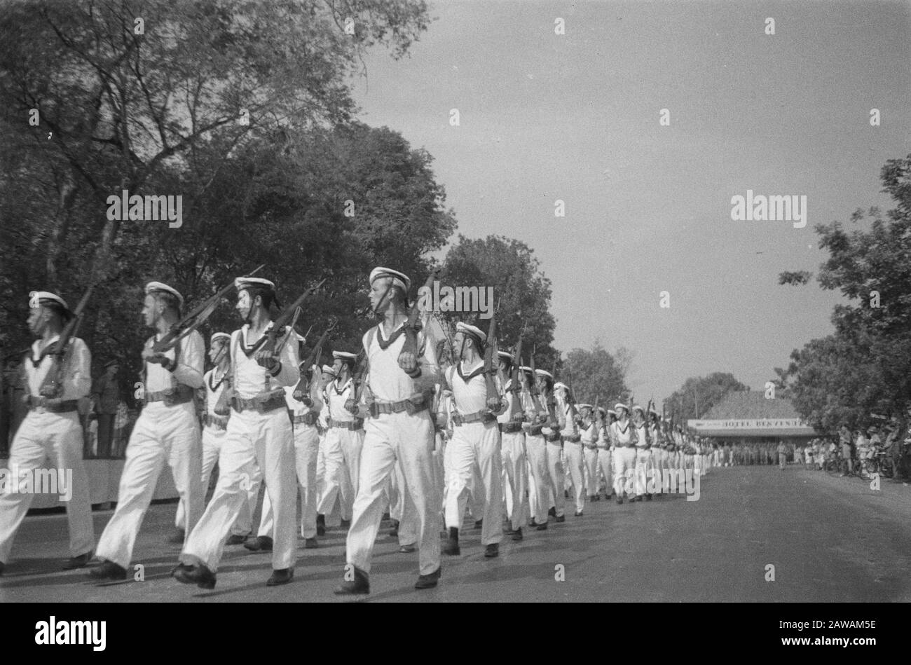 parade for the British General Montagu Stopford Military weapon ...