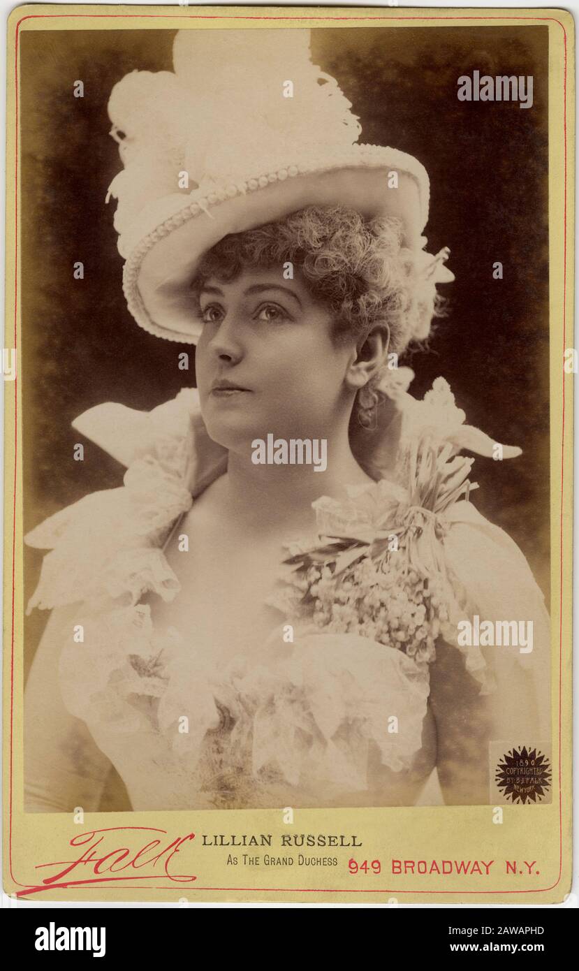 1890 , New York , USA : The celebrated american dancer and actress ...