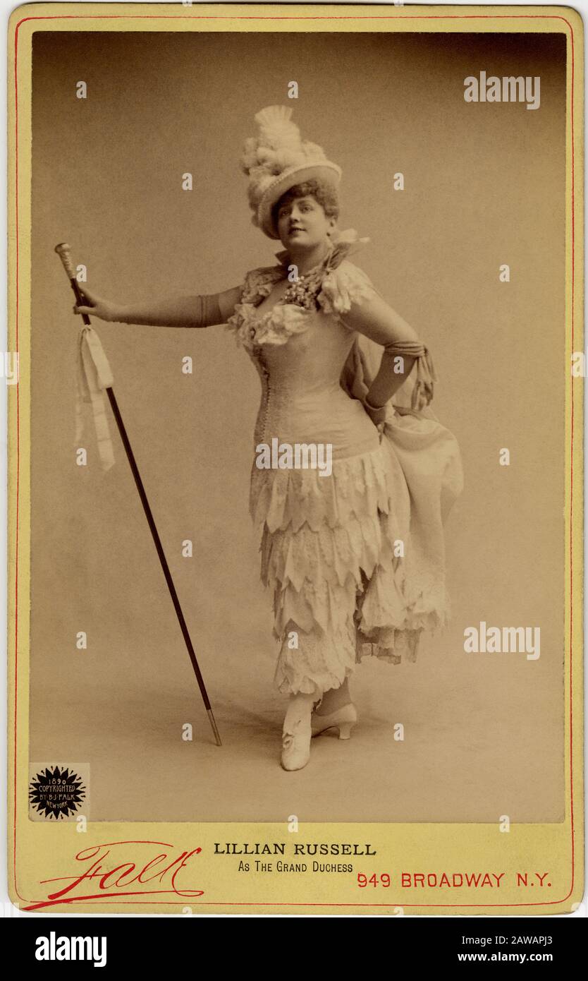 1890 , New York , USA : The celebrated american dancer and actress ...