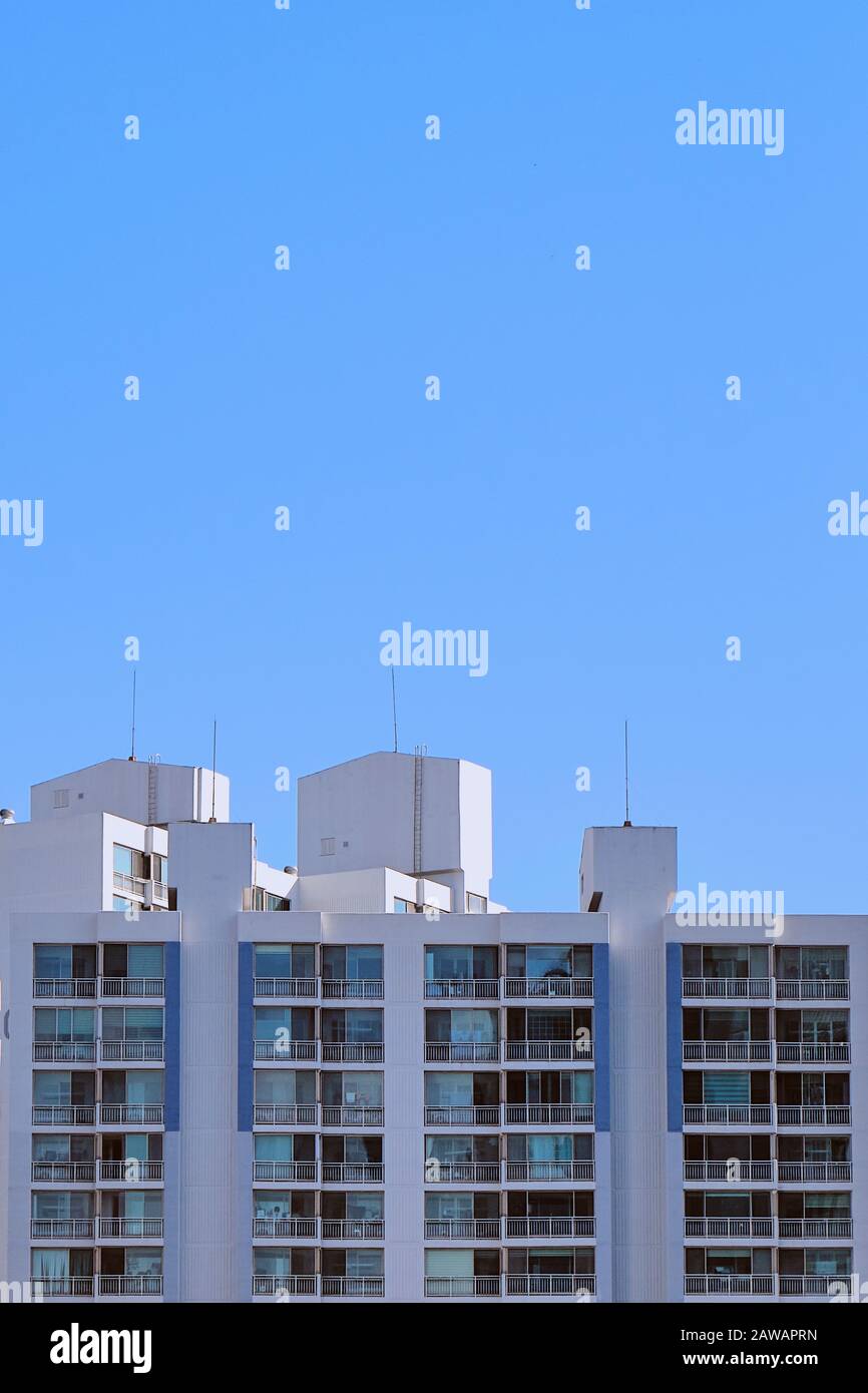 Top residential district apartment block hi-res stock photography and ...