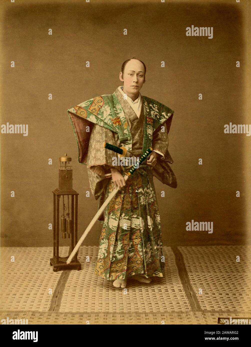 Samurai swords hi-res stock photography and images - Alamy