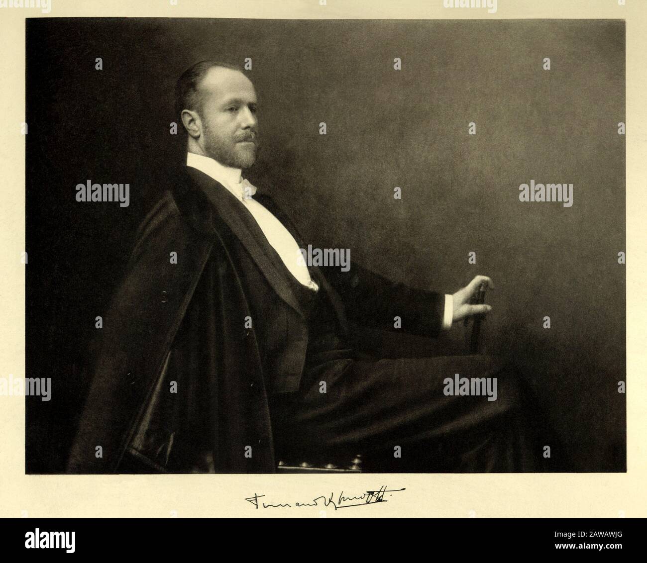 1908 , BERLIN , GERMANY : The belgian SYMBOLIST painter Fernand Khnopff ...