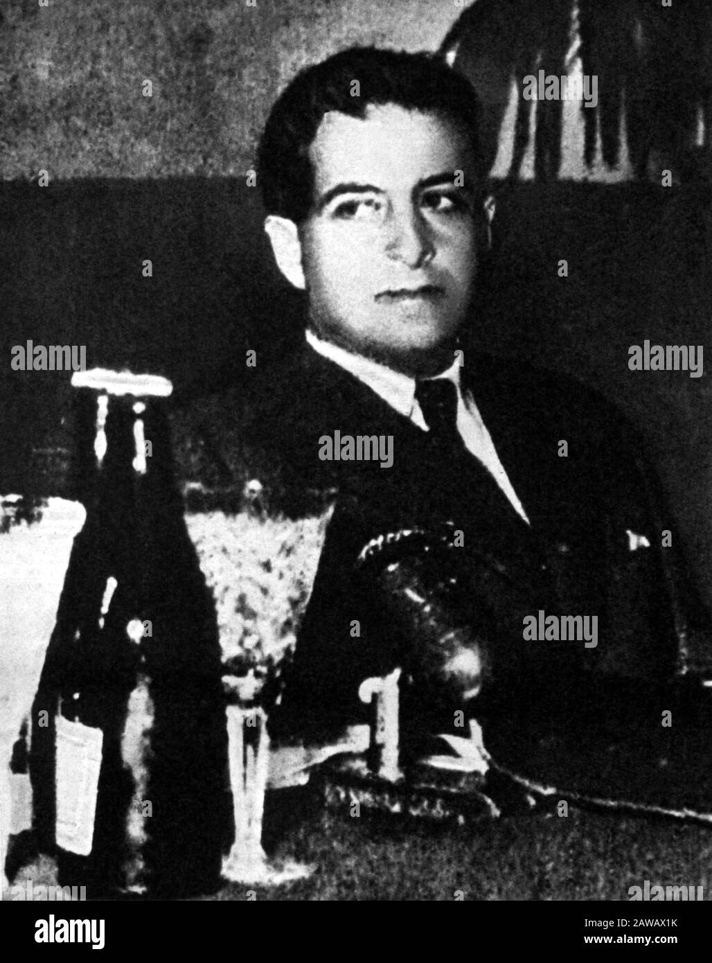 Italian reporters hi-res stock photography and images - Alamy